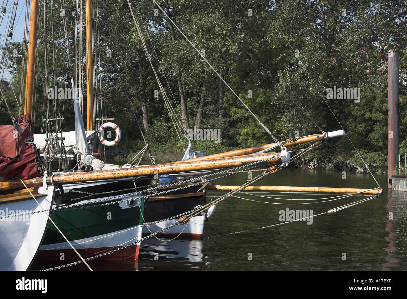 Sprit sail hi-res stock photography and images - Alamy