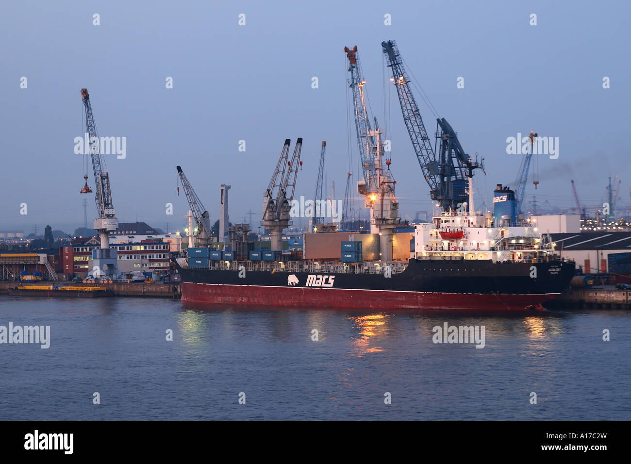 Ship completion hi-res stock photography and images - Alamy