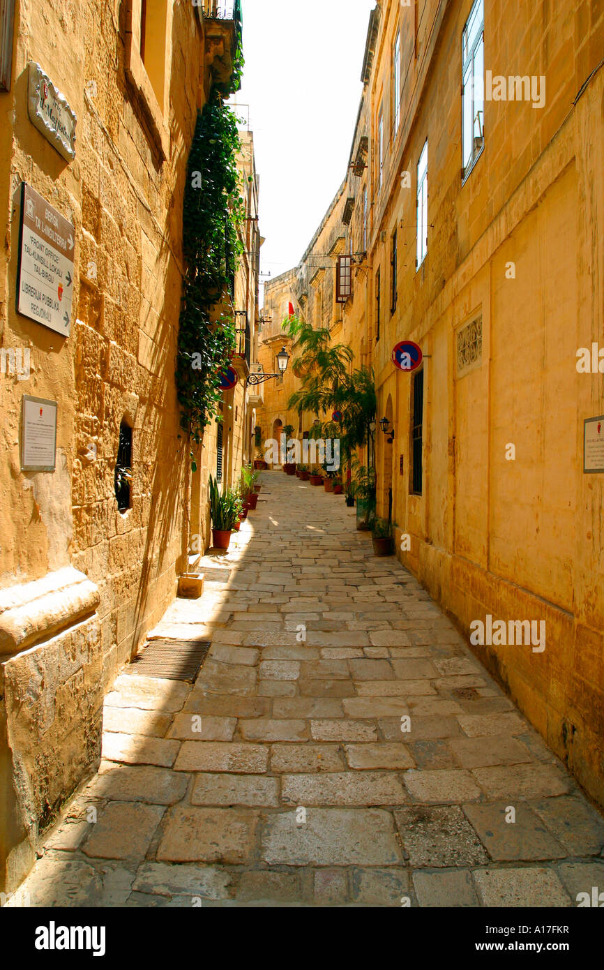 The beautiful streets of Malta Stock Photo - Alamy