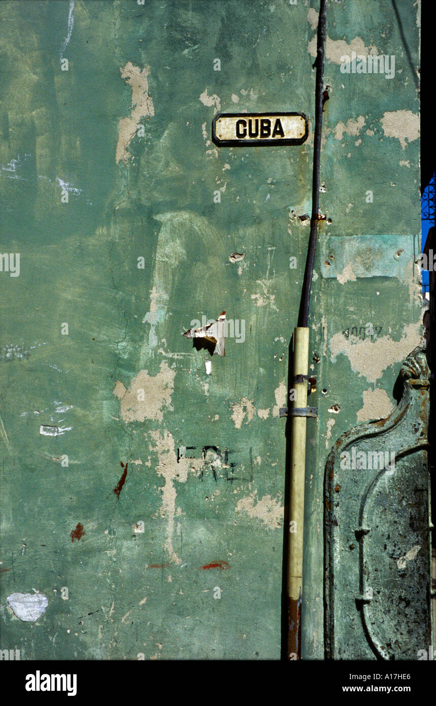 Street corner and sign hi-res stock photography and images - Alamy