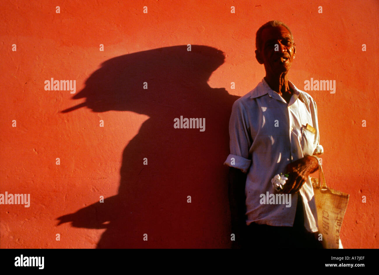 Elderly black cuban man portrait hi-res stock photography and images ...