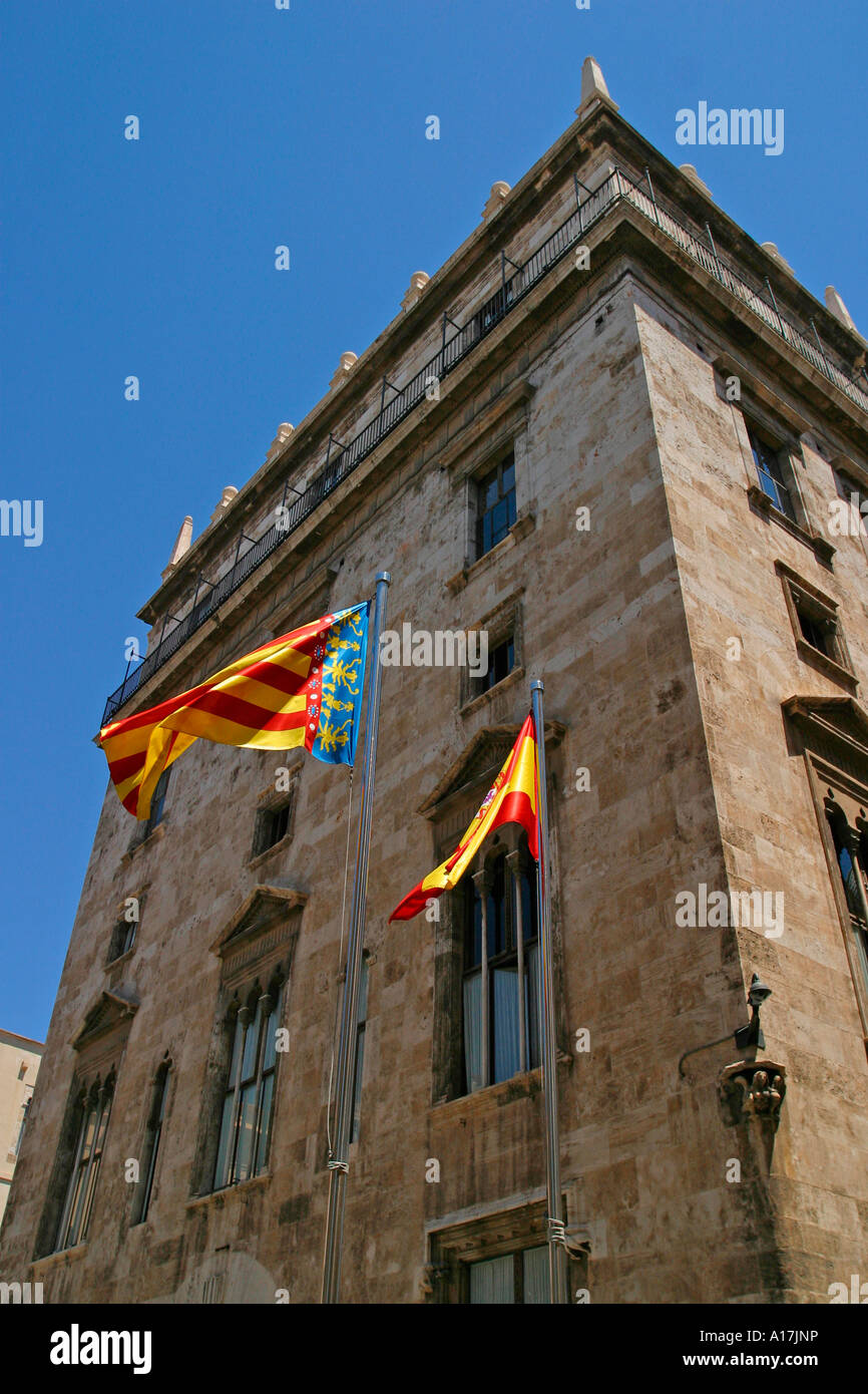 Beautiful streets valencia spain hi-res stock photography and images ...