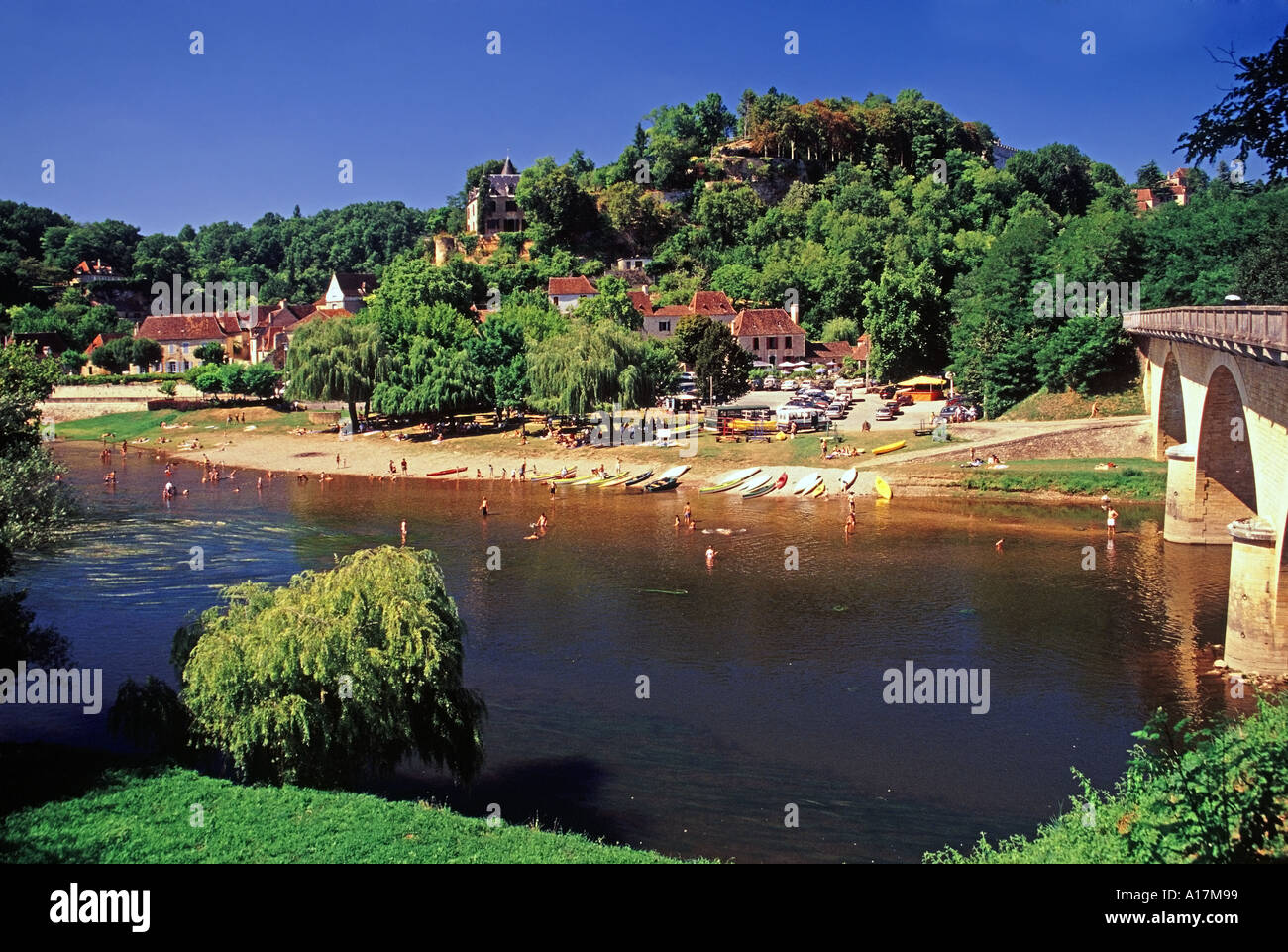 france aquitaine RIVER DORDOGNE dordogne valley limeuil region ...