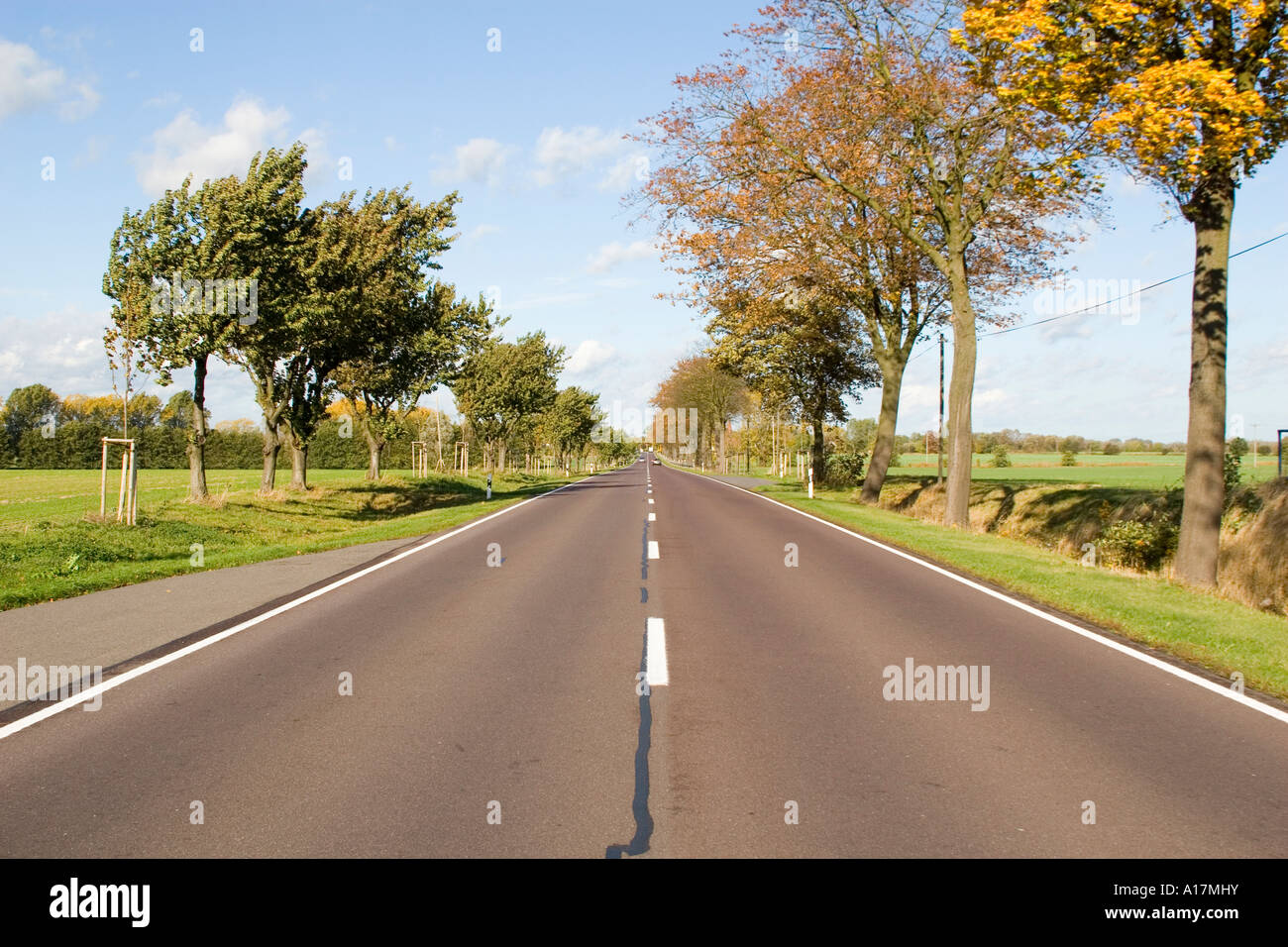 Median strips hi-res stock photography and images - Alamy