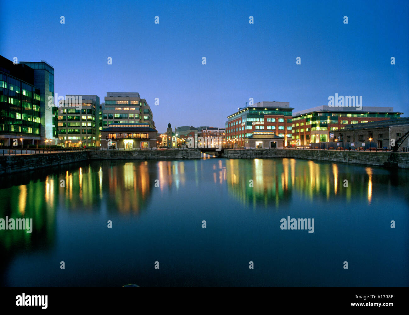International financial services centre dublin hi-res stock photography ...