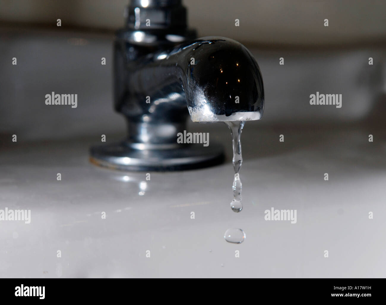 Dripping household tap hi-res stock photography and images - Alamy