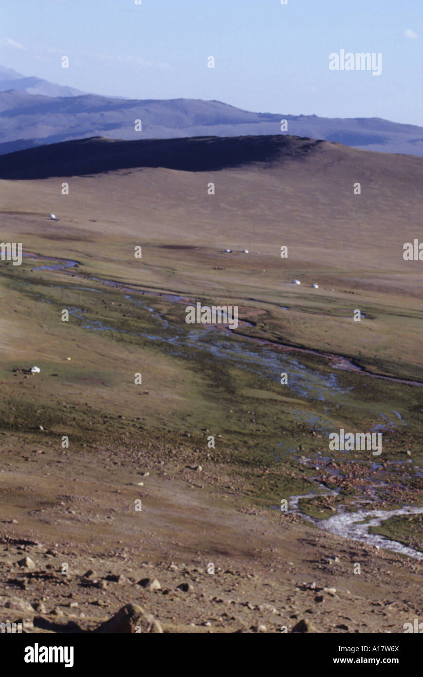 landscape gers mongolia Stock Photo - Alamy