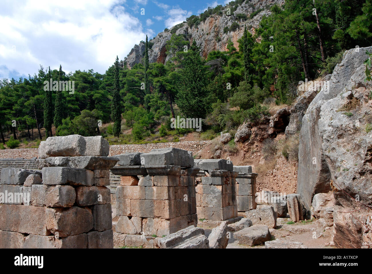 Delphi ruins, Greece under Mount Parnasus Stock Photo - Alamy