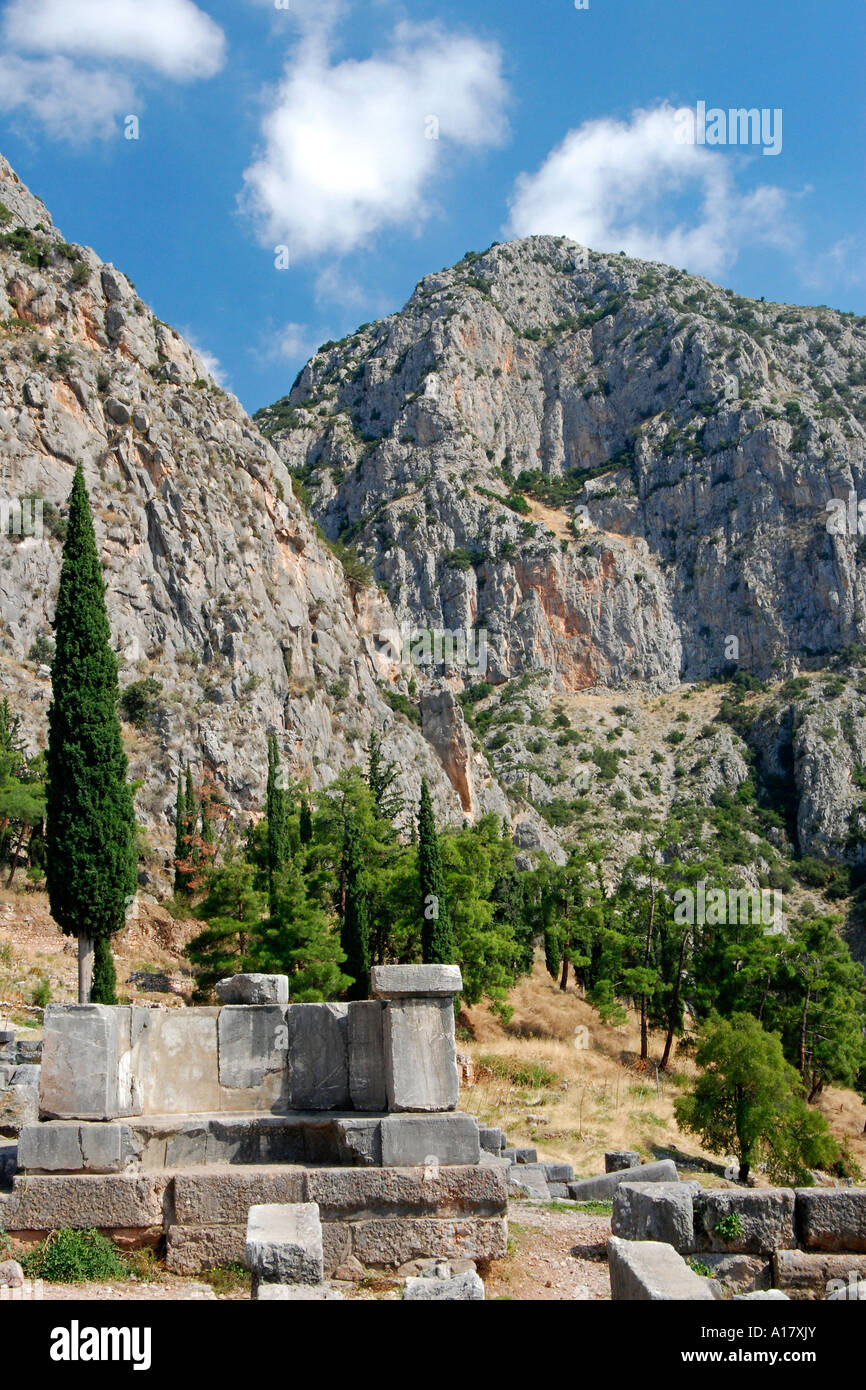 Delphi, Greece under Mount Parnassus Stock Photo - Alamy