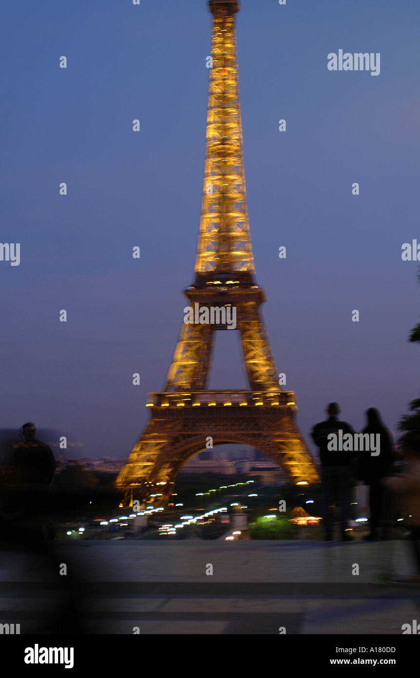 Paris movement hi-res stock photography and images - Alamy