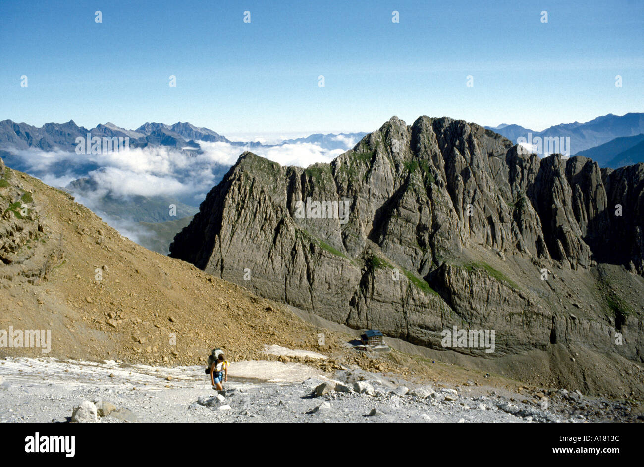 Refuge de la Brèche de Roland and the Pic des Sarradets, Pyrenees ...