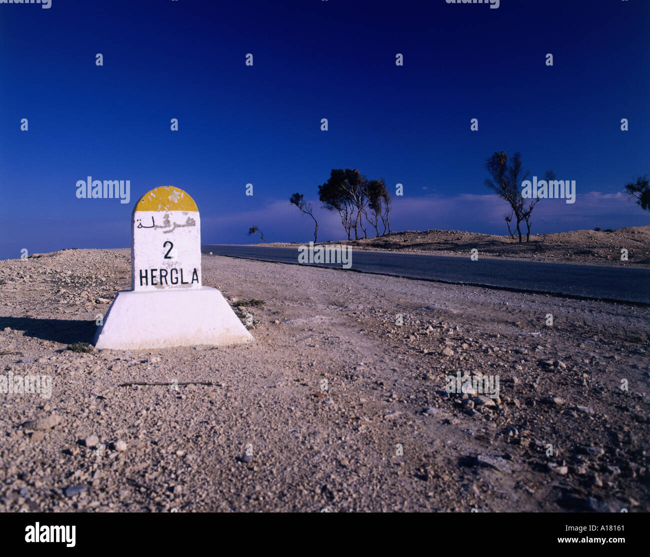 Tunisia desert highway sign road street Sahara Stock Photo - Alamy