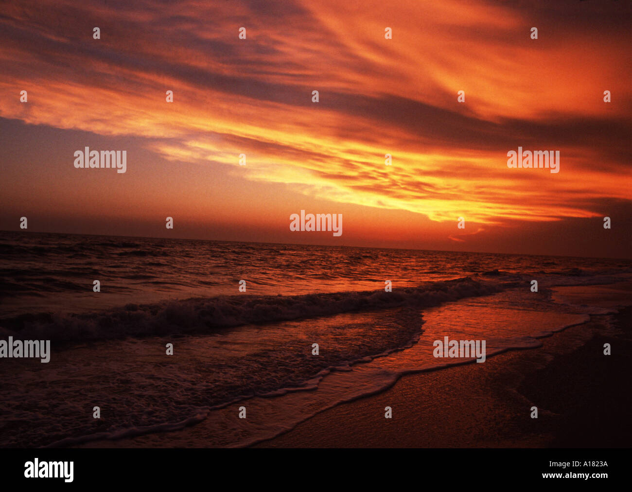Graphic Perfect beach scene at sunset Stock Photo - Alamy