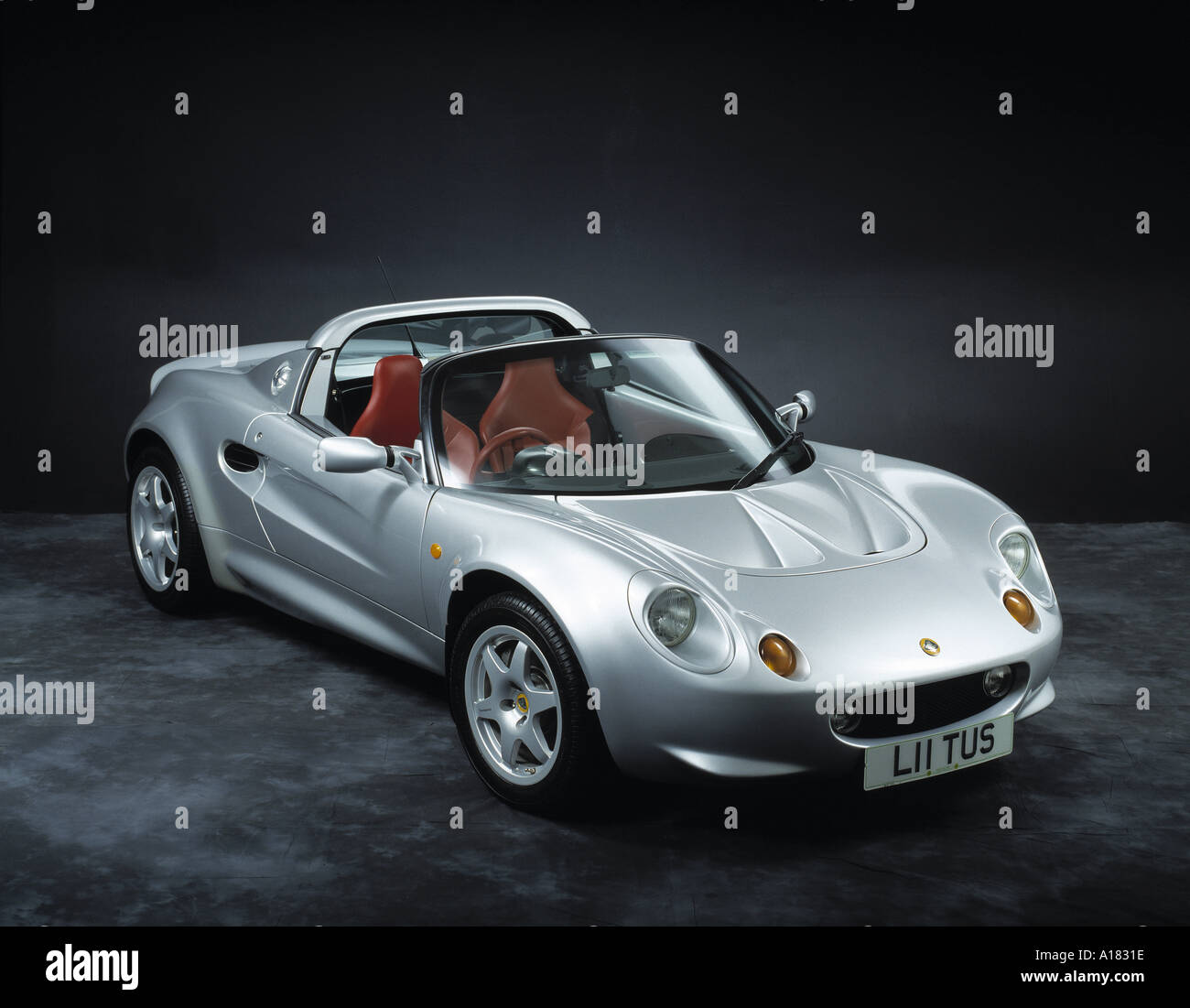 Silver lotus elise hi-res stock photography and images - Alamy