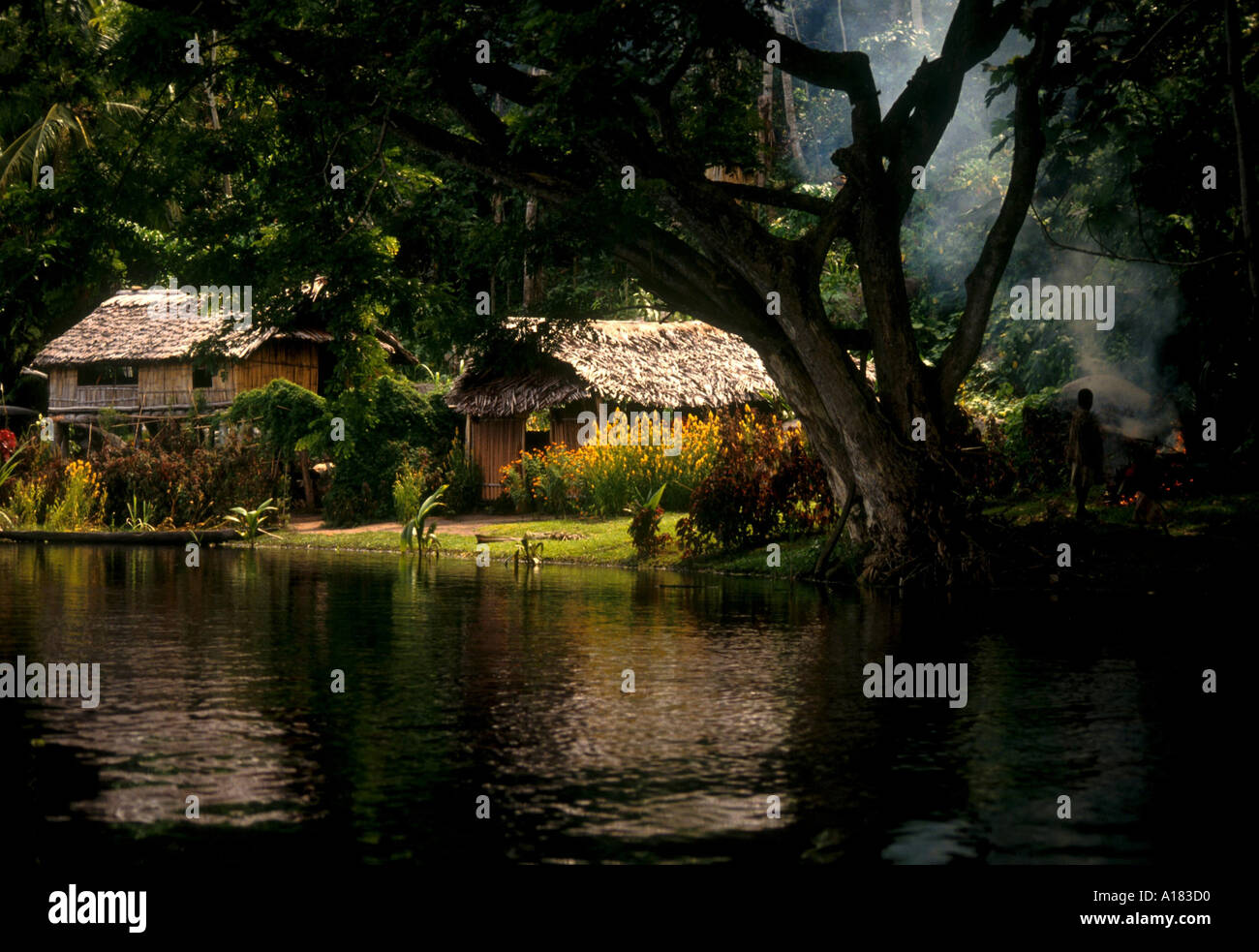 Sepik river houses hi-res stock photography and images - Alamy