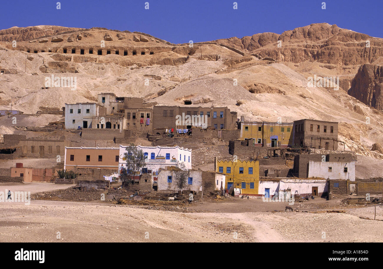 Gurna luxor west bank hi-res stock photography and images - Alamy