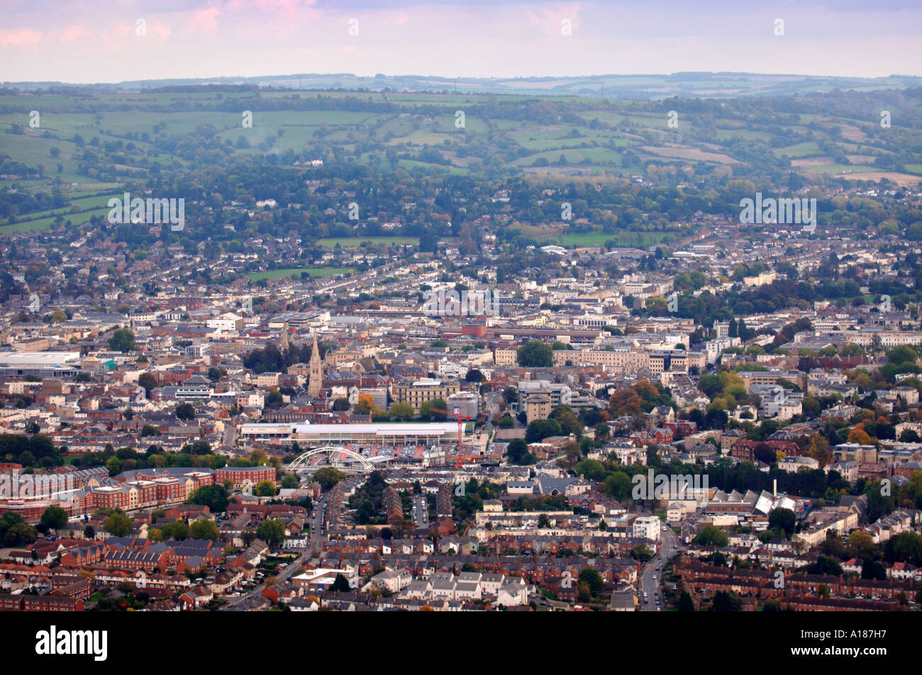 Cheltenham aerial hi-res stock photography and images - Alamy