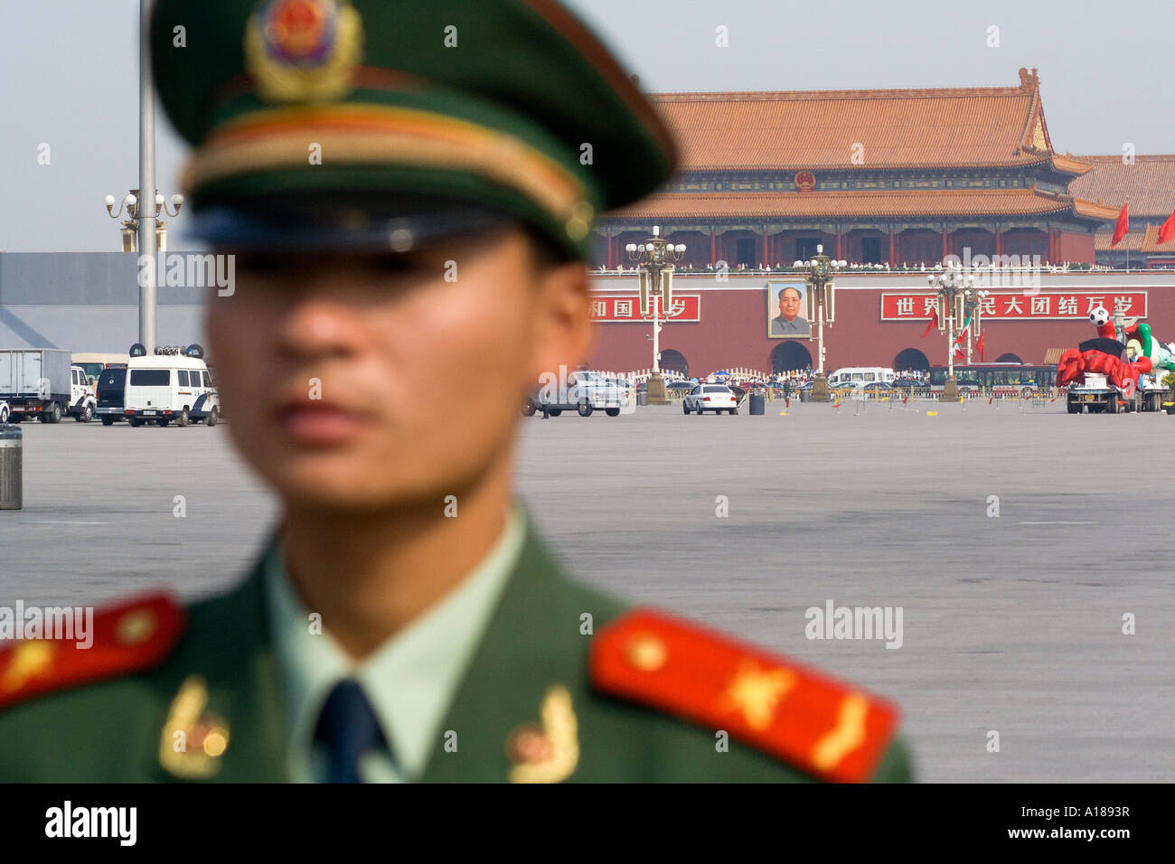 Chinese army soldiers hi-res stock photography and images - Alamy