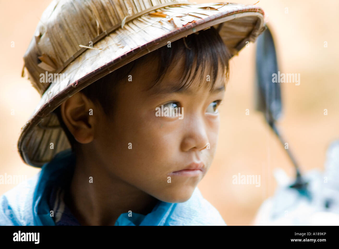 Cute vietnamese boys hi-res stock photography and images - Alamy