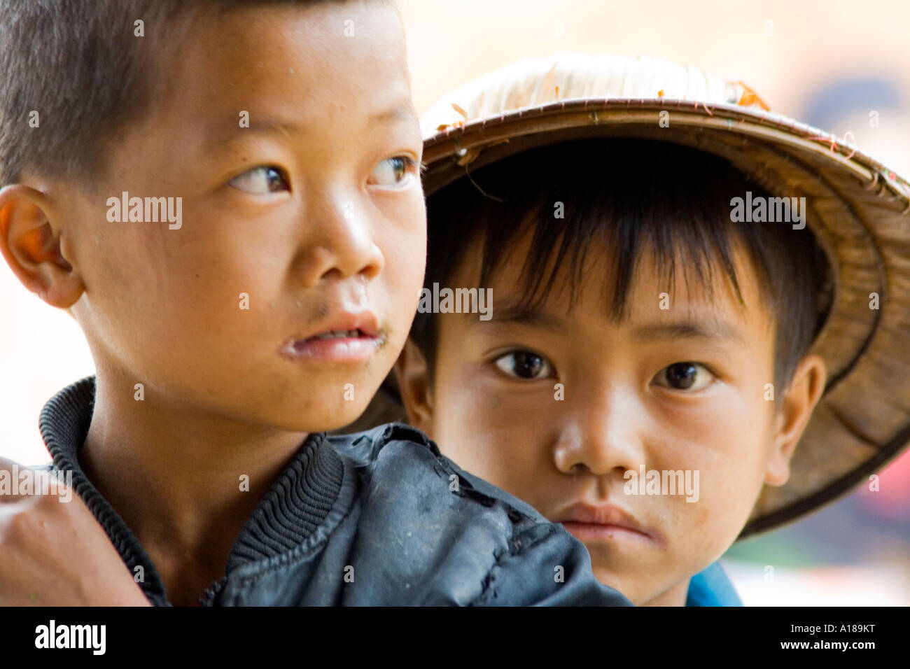 Cute vietnamese boys hi-res stock photography and images - Alamy