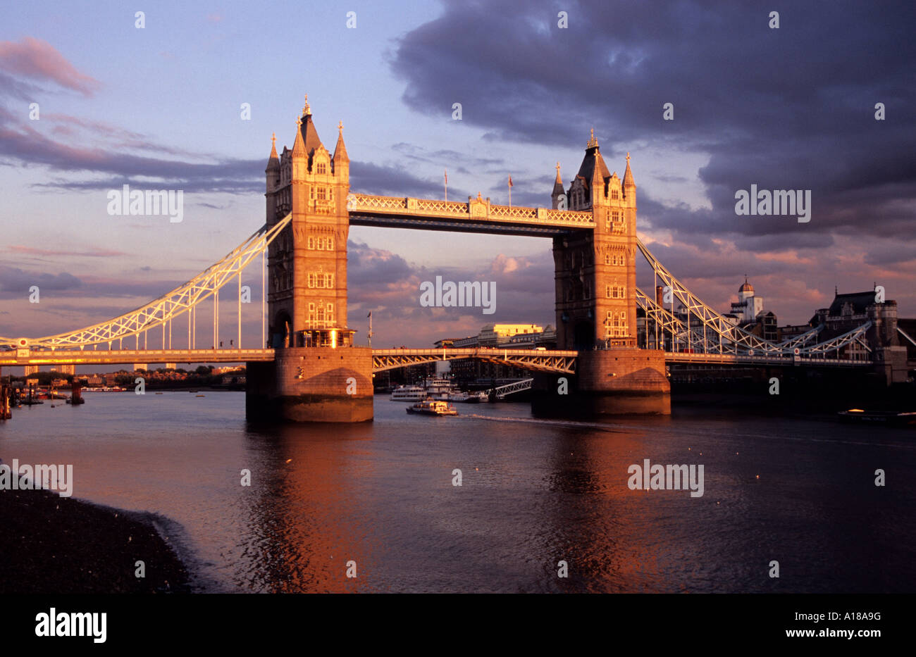Nimbus tower bridge hi-res stock photography and images - Alamy