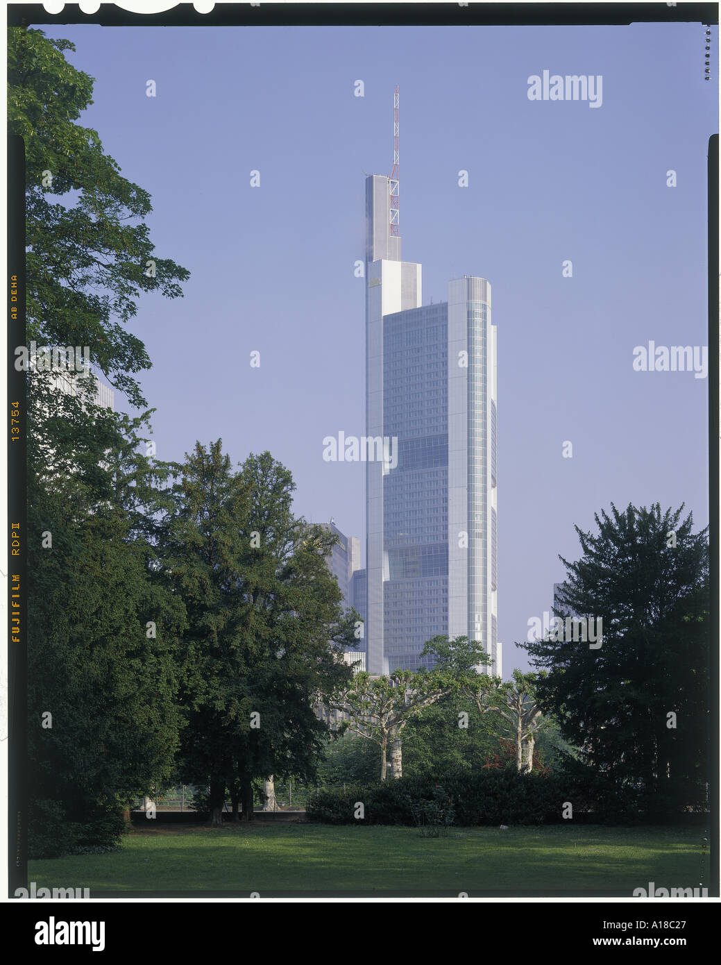 Commerzbank HQ, Frankfurt, 1991-1997. Architect: Sir Norman Foster and ...