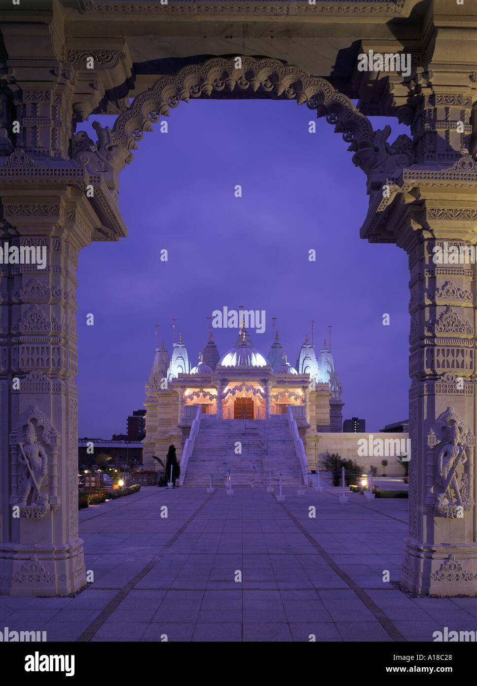 Shri Swaminarayan Mandir ,Hindu Temple, Neasden, London Entrance marble ...