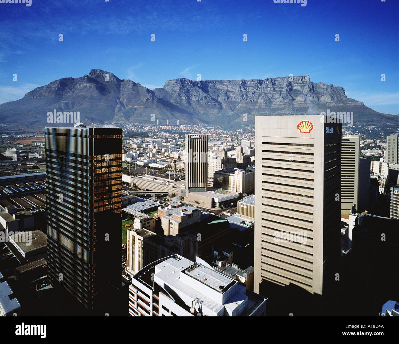 Cape town with table mountain hi-res stock photography and images - Alamy