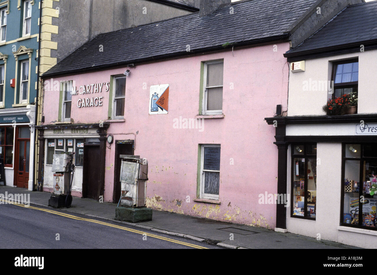 Petrol garage ireland hi-res stock photography and images - Alamy
