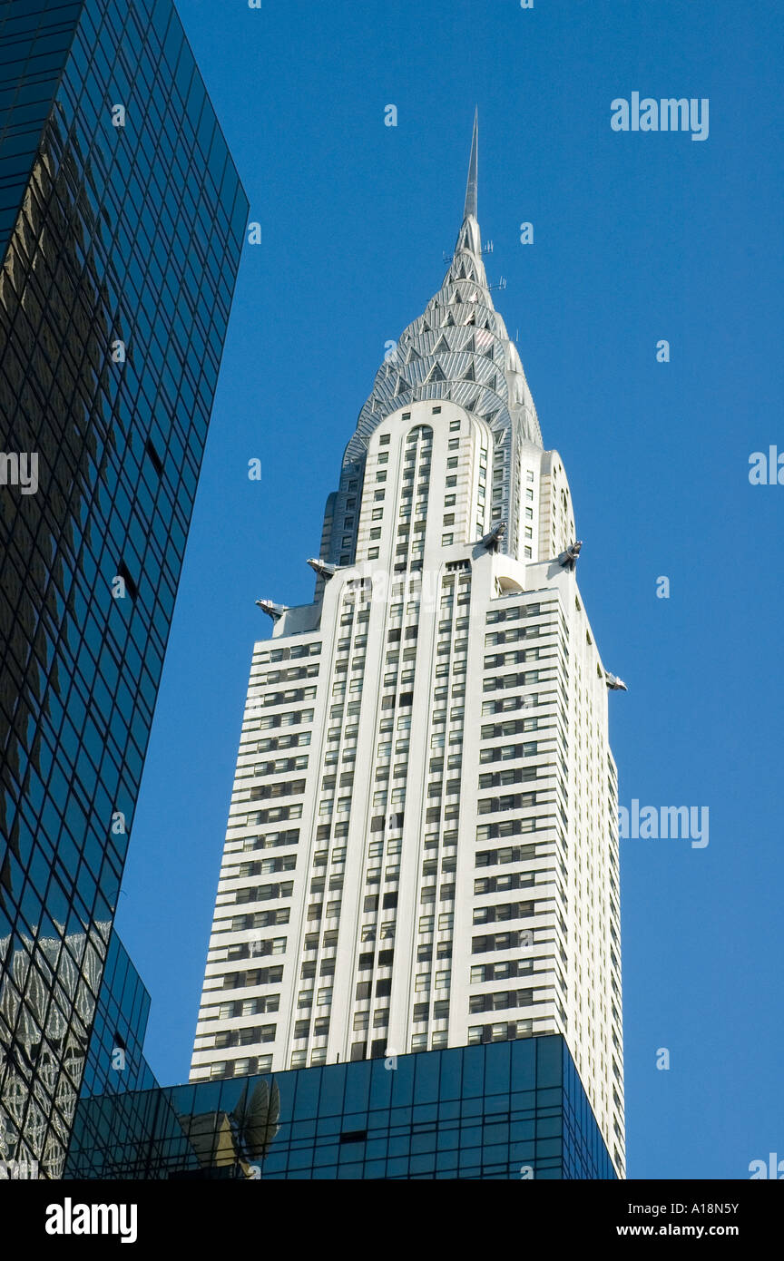 Looking up at the Chrysler Building in New York City Stock Photo - Alamy