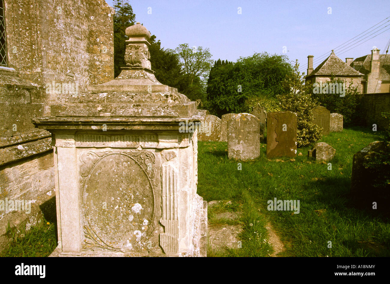 Lechlade history hi-res stock photography and images - Alamy