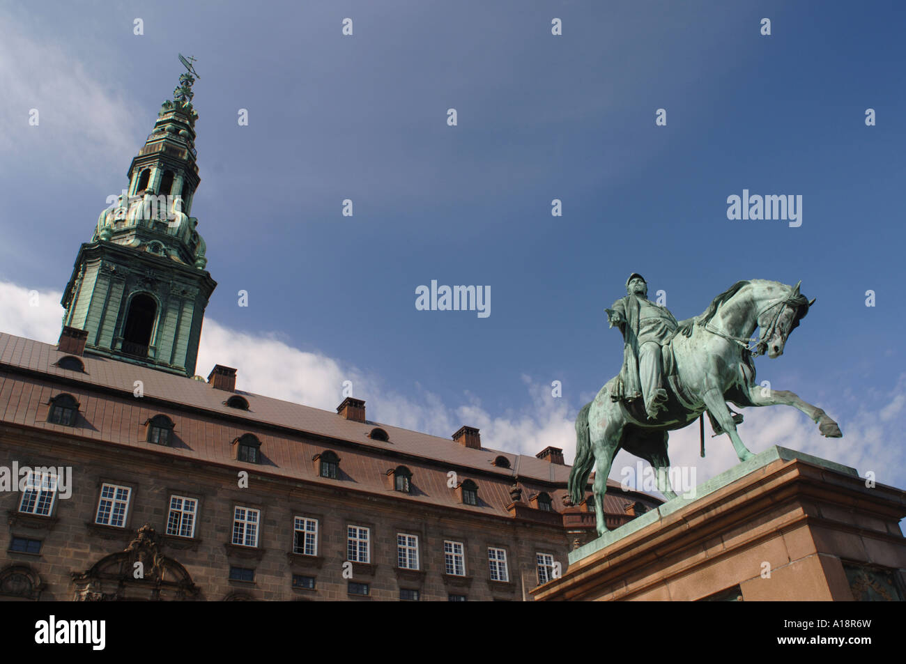 Statue kopenhagen hi-res stock photography and images - Alamy