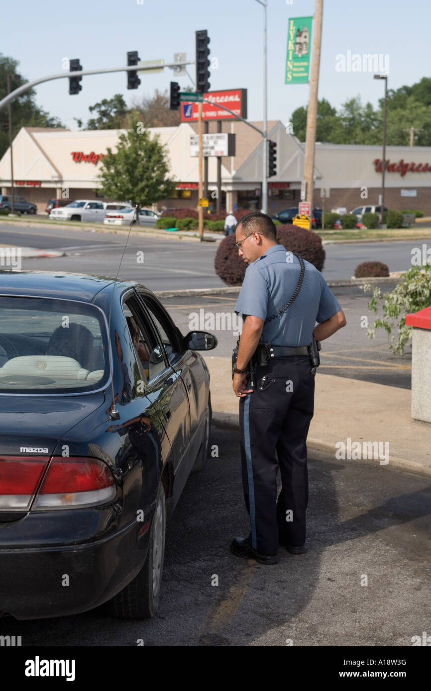 Police making arrest hi-res stock photography and images - Alamy