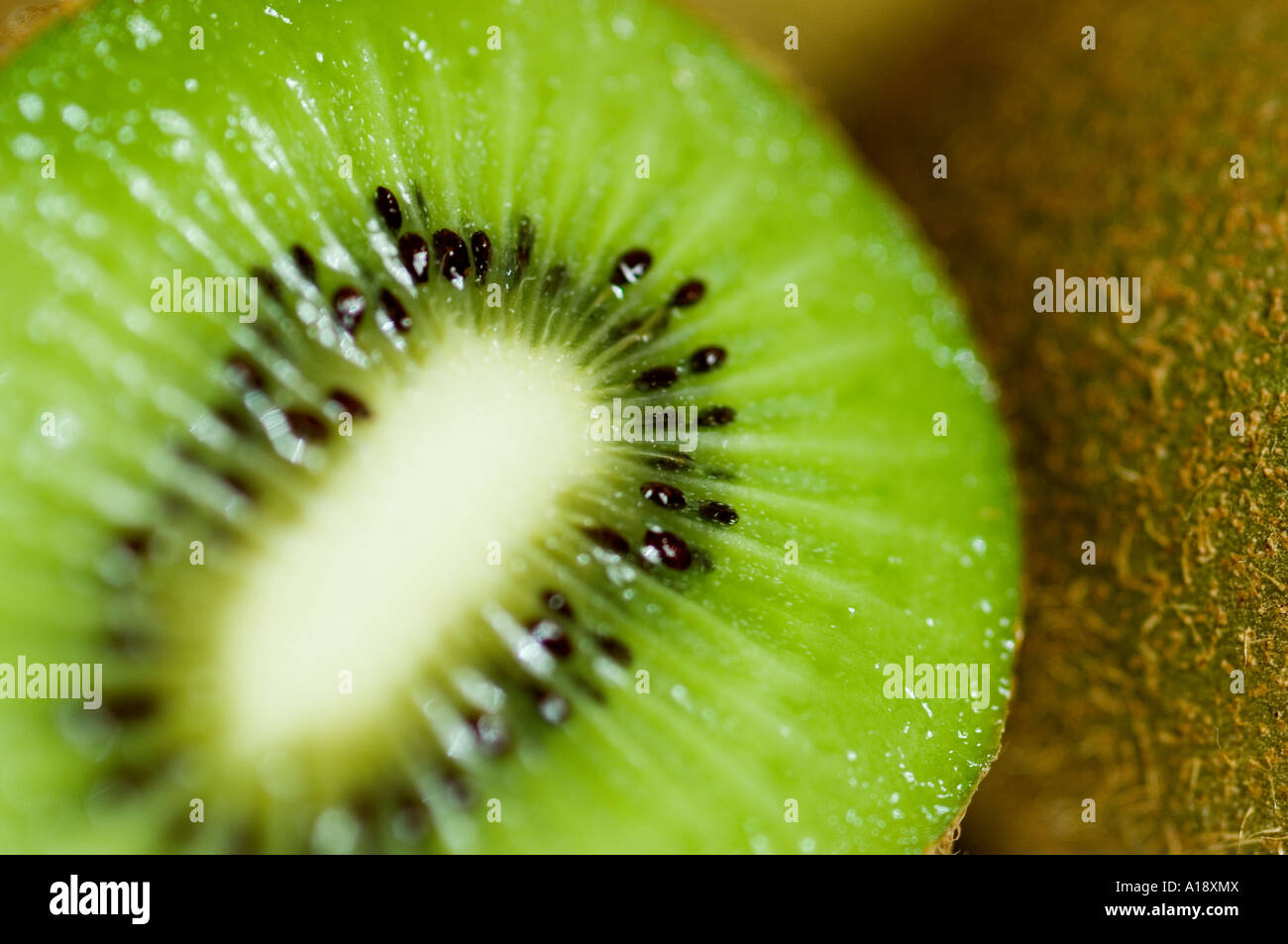 Close up of Kiwifruit kiwi fruit fruits Stock Photo - Alamy