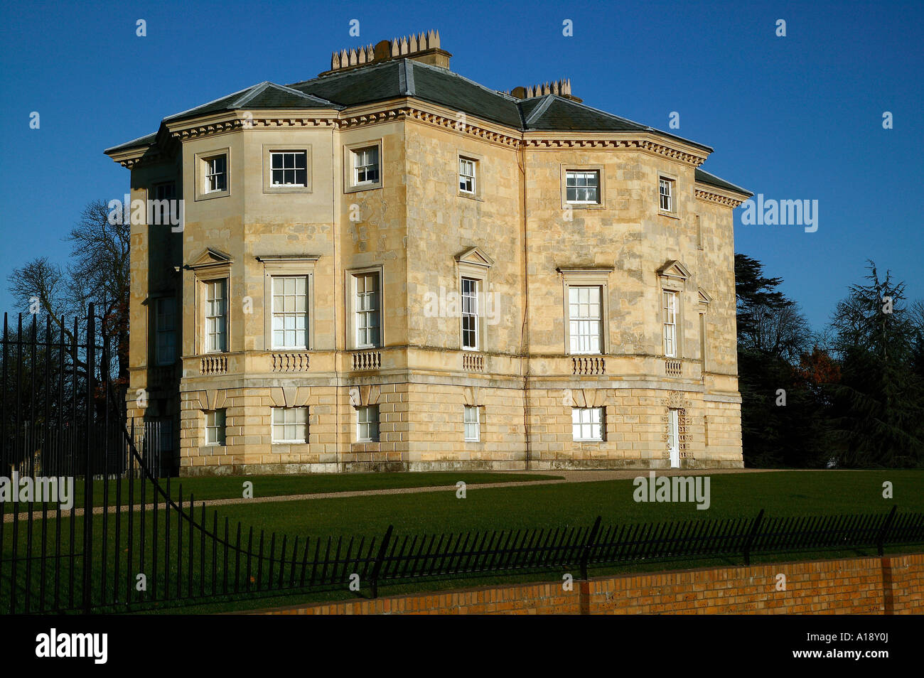 Danson mansion hi-res stock photography and images - Alamy
