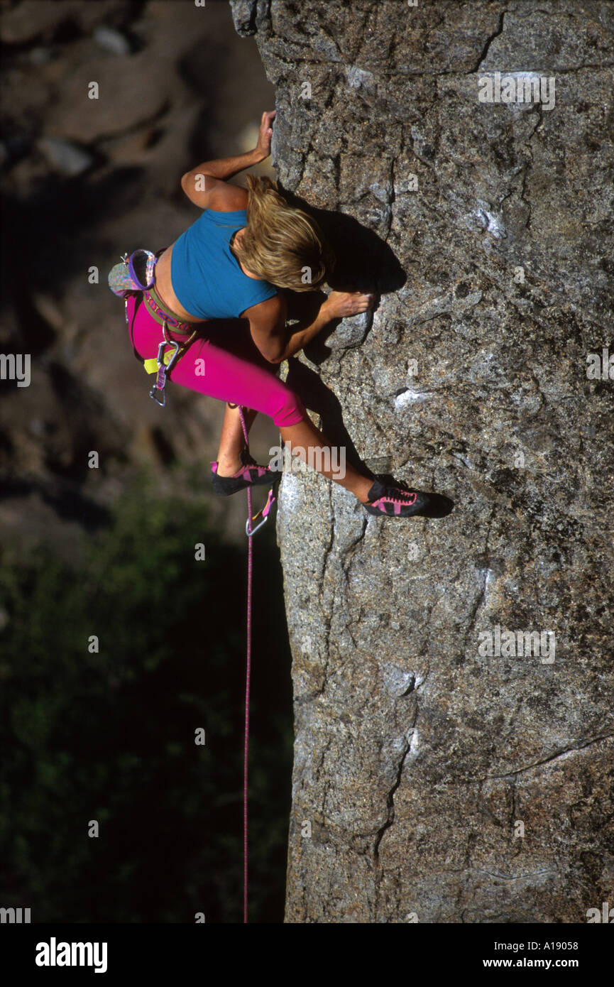 Female rock climber hi-res stock photography and images - Alamy