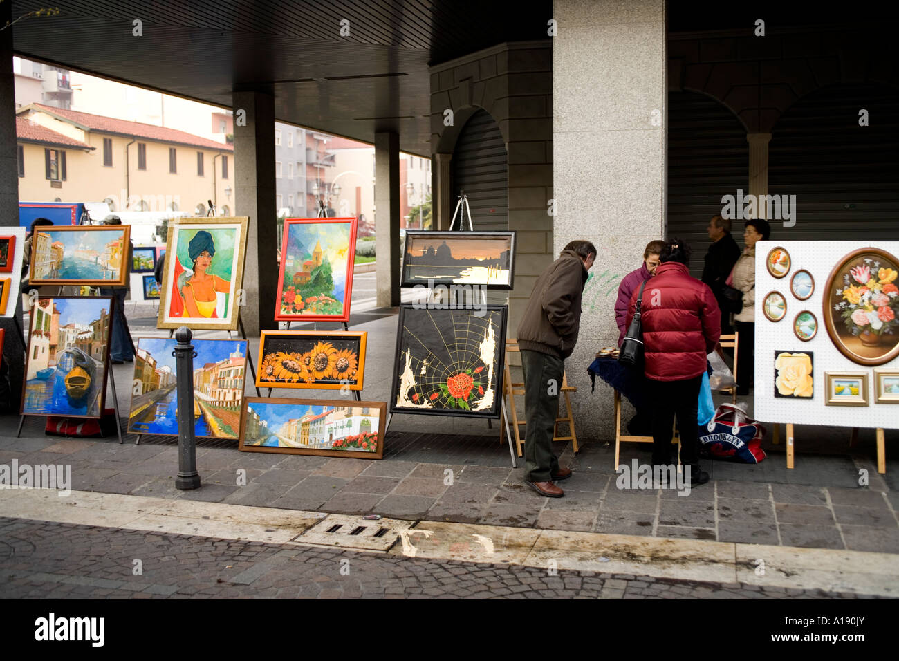 Artists selling their artwork in the street Stock Photo - Alamy