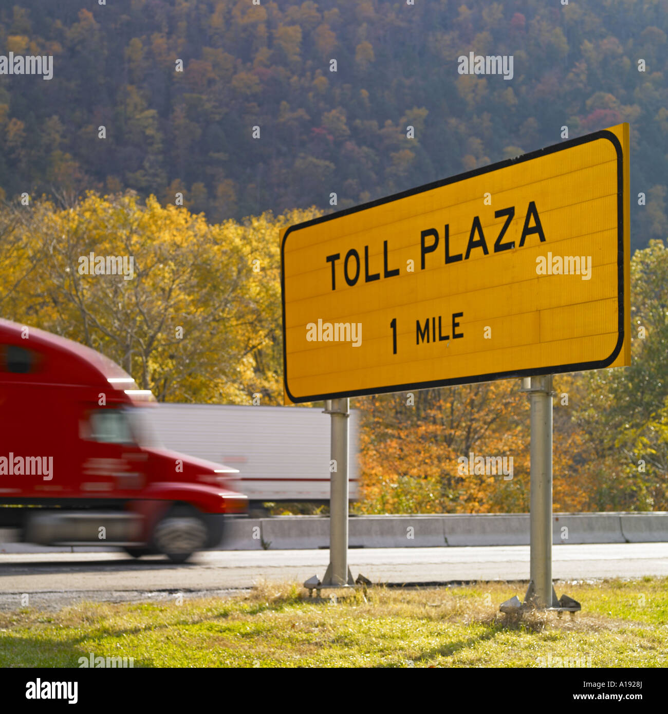 Swift transportation truck hi-res stock photography and images - Alamy