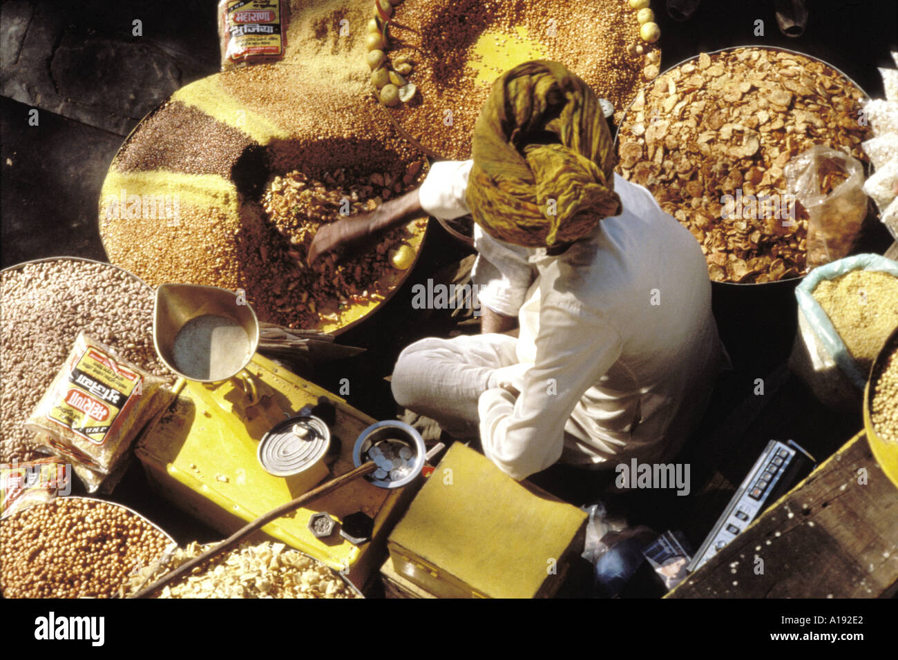 snack man in India Stock Photo - Alamy