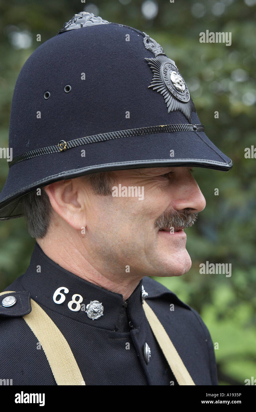 1940s police man hi-res stock photography and images - Alamy