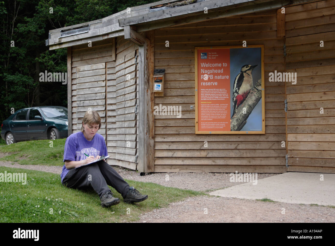 Rspb nest box hi-res stock photography and images - Alamy