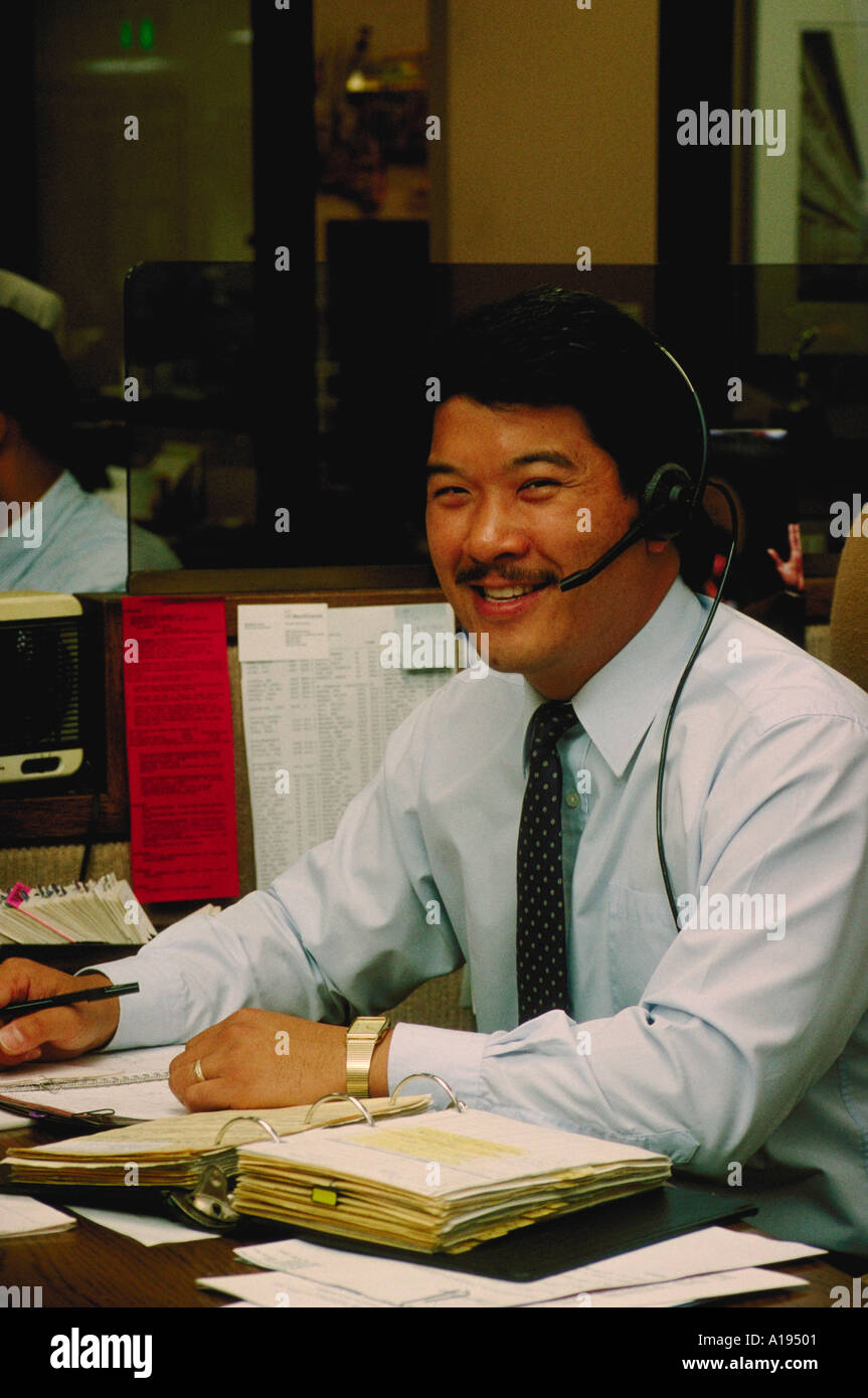 Trade asians ethnic man men male hi-res stock photography and images ...