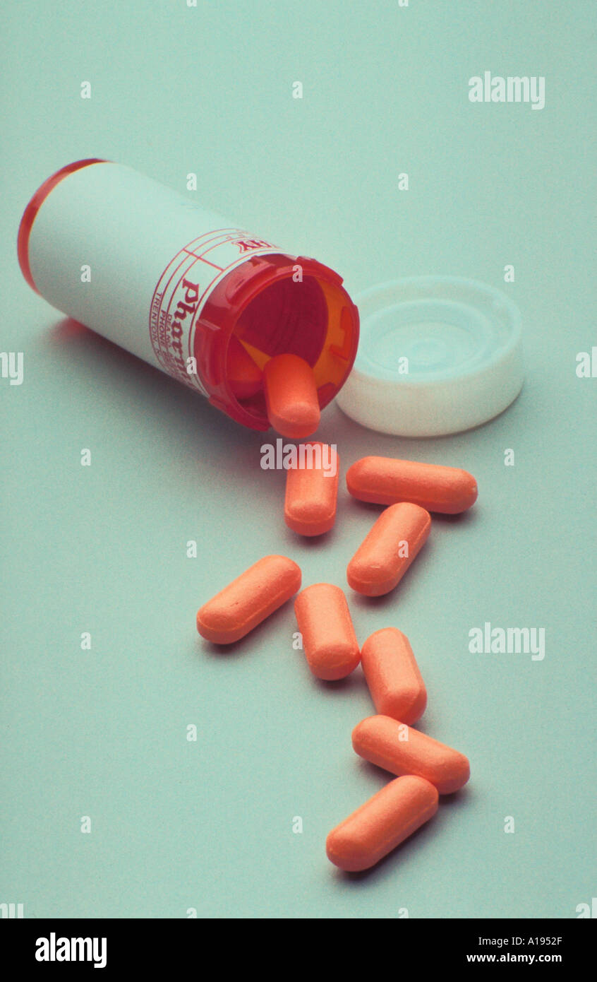 Bill bottle hi-res stock photography and images - Alamy