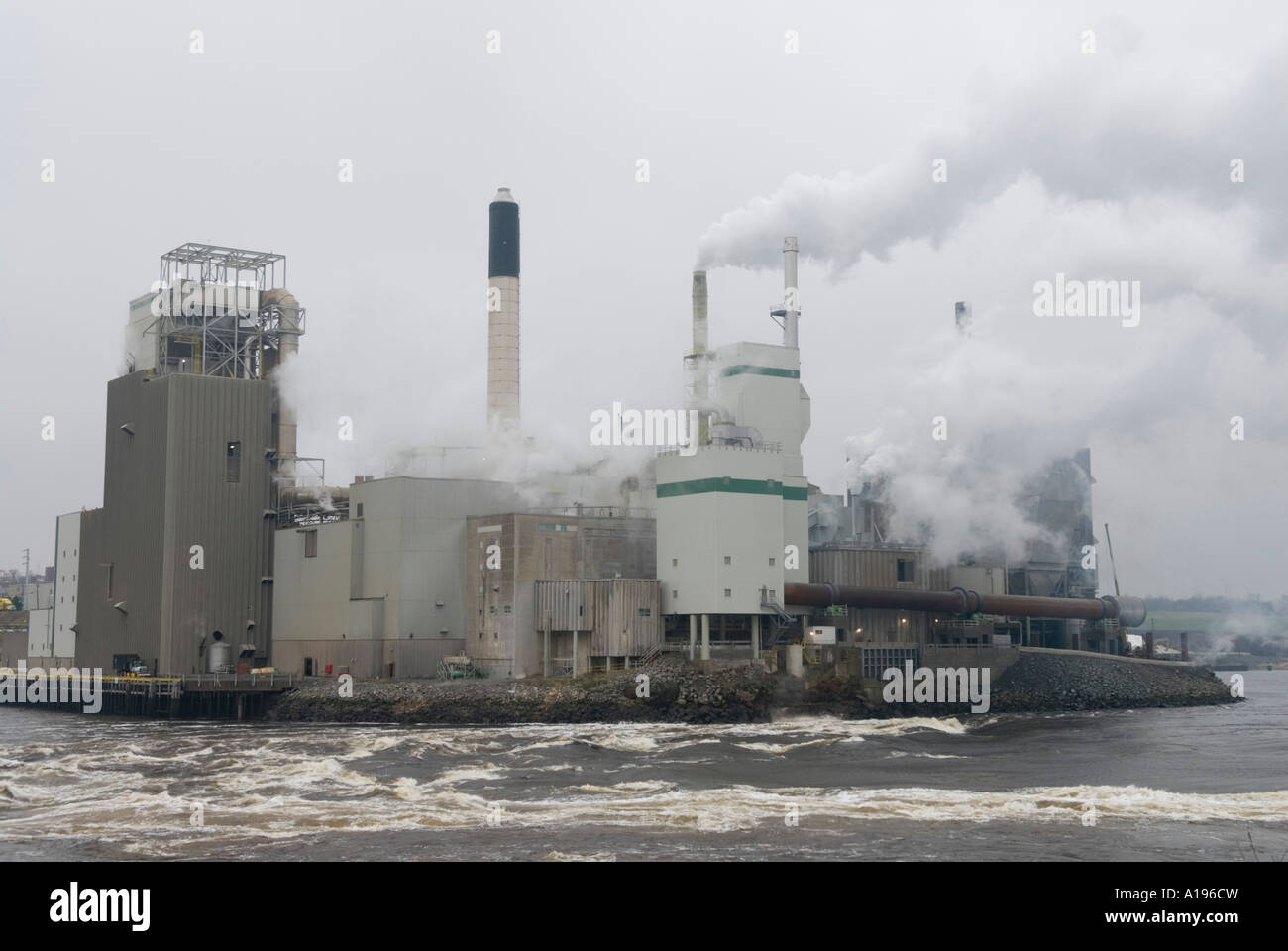 Irving pulp and paper hi-res stock photography and images - Alamy