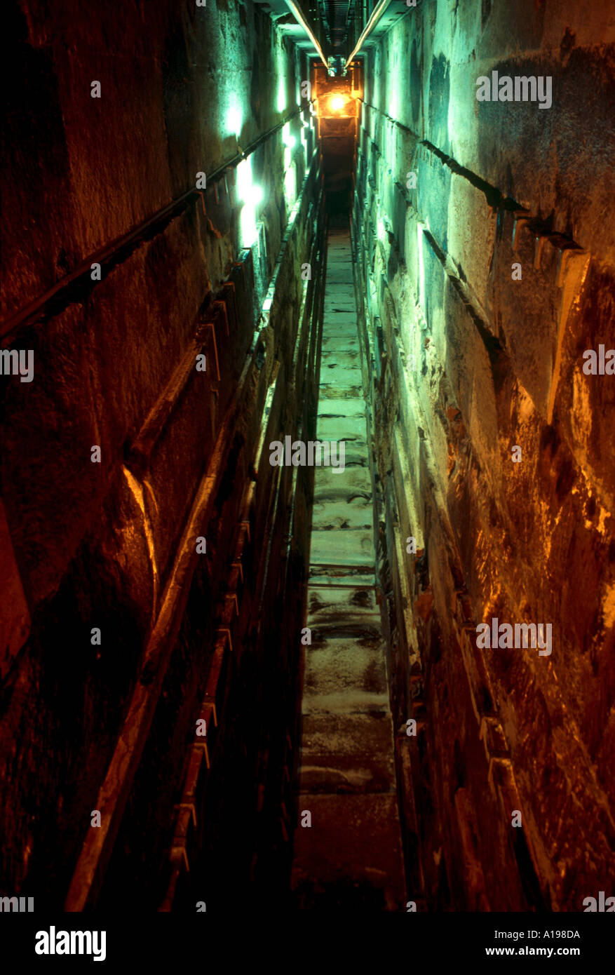 Great pyramid of giza gallery hi-res stock photography and images - Alamy