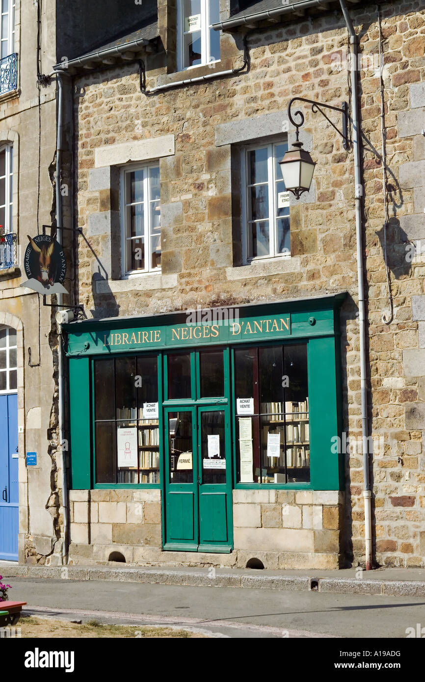 Bookstore, Becherel, Brittany, France, Europe Stock Photo - Alamy