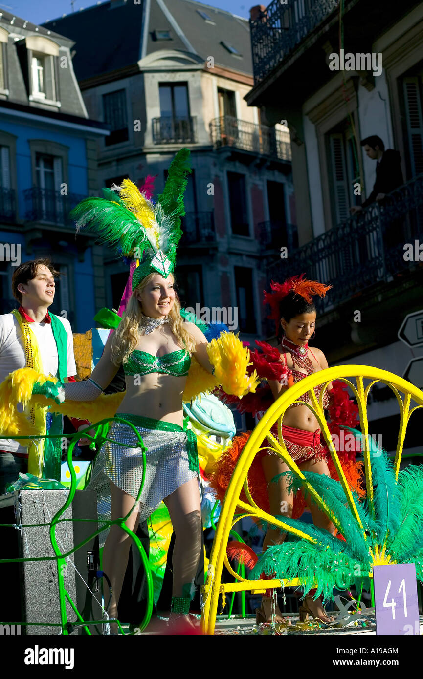 FRANCE ALSACE STRASBOURG CARNIVAL PARADE BRAZILIAN DANCERS ON TOP OF A ...