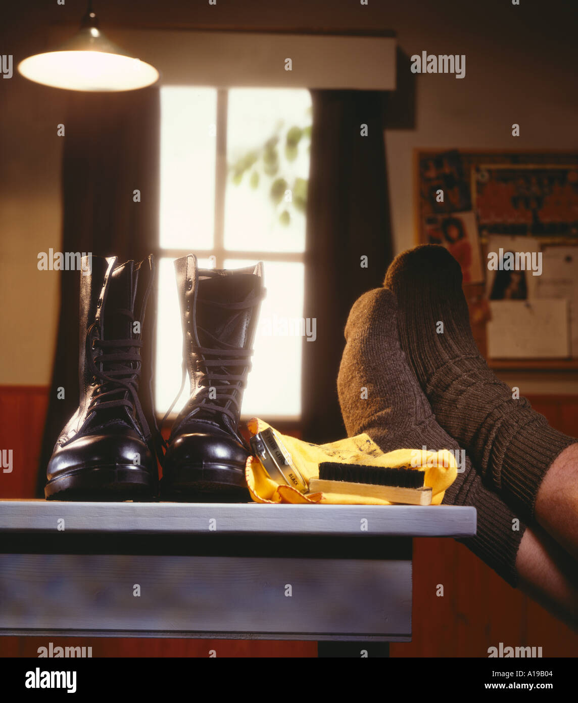 Feet of soldier hi-res stock photography and images - Alamy