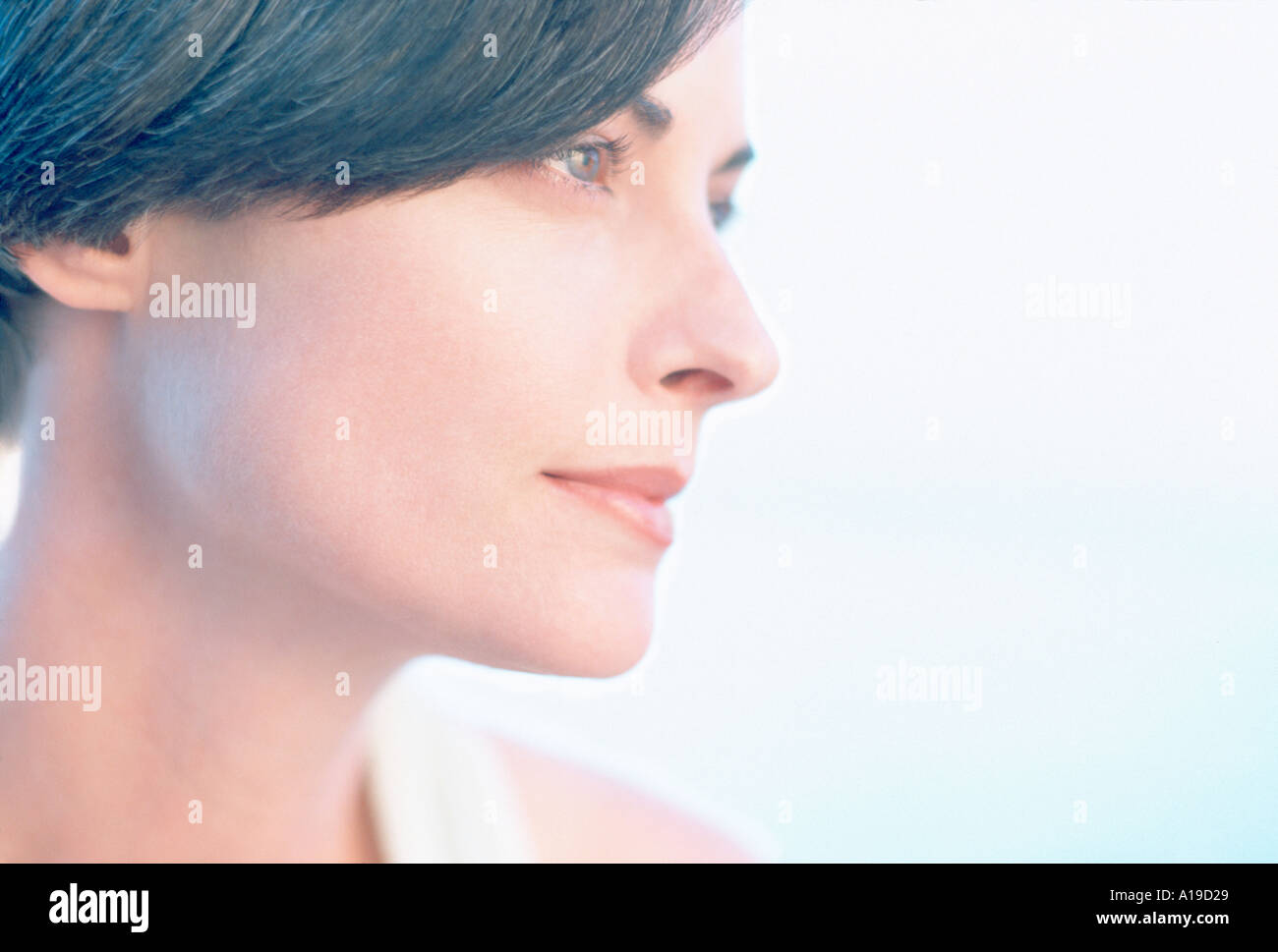Portrait looking back pure hi-res stock photography and images - Alamy