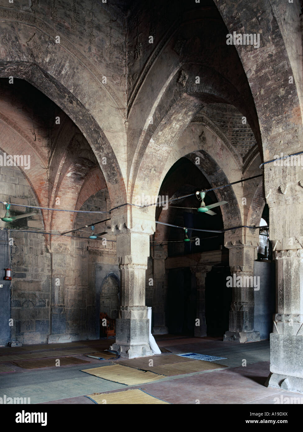 Sona mosque hi-res stock photography and images - Alamy